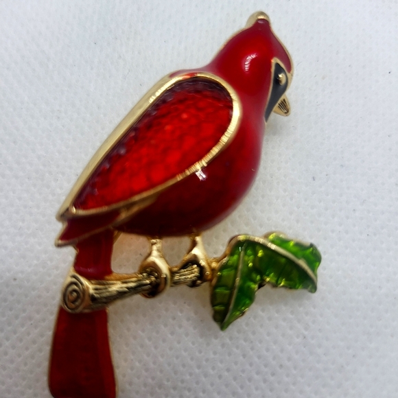 Napier | Jewelry | Napier Cardinal Bird Brooch Molded Glass Red Green ...